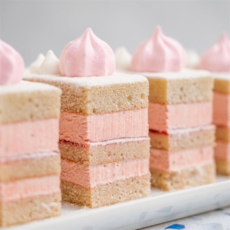 LAYERED CAKES